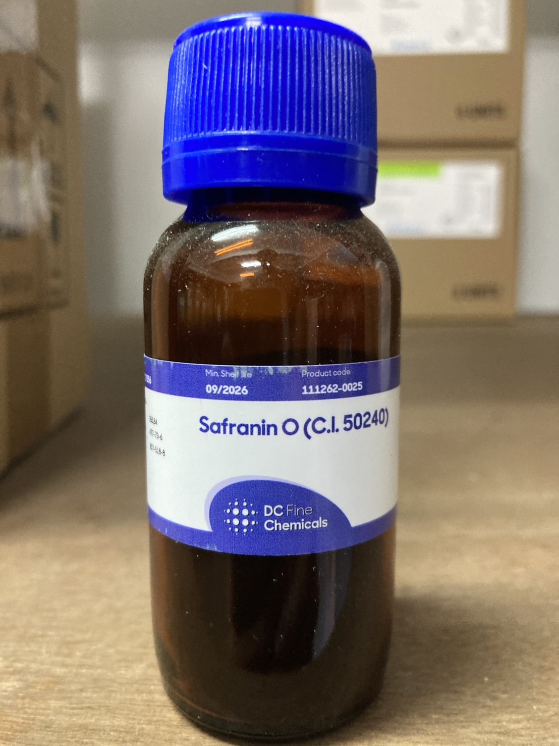 Safranin O (C.I.50240) (25 กรัม/ขวด) ยี่ห้อ DC finechem - แล็ป วัลเล่ย์ | สารเคมี เครื่องแก้ว ...