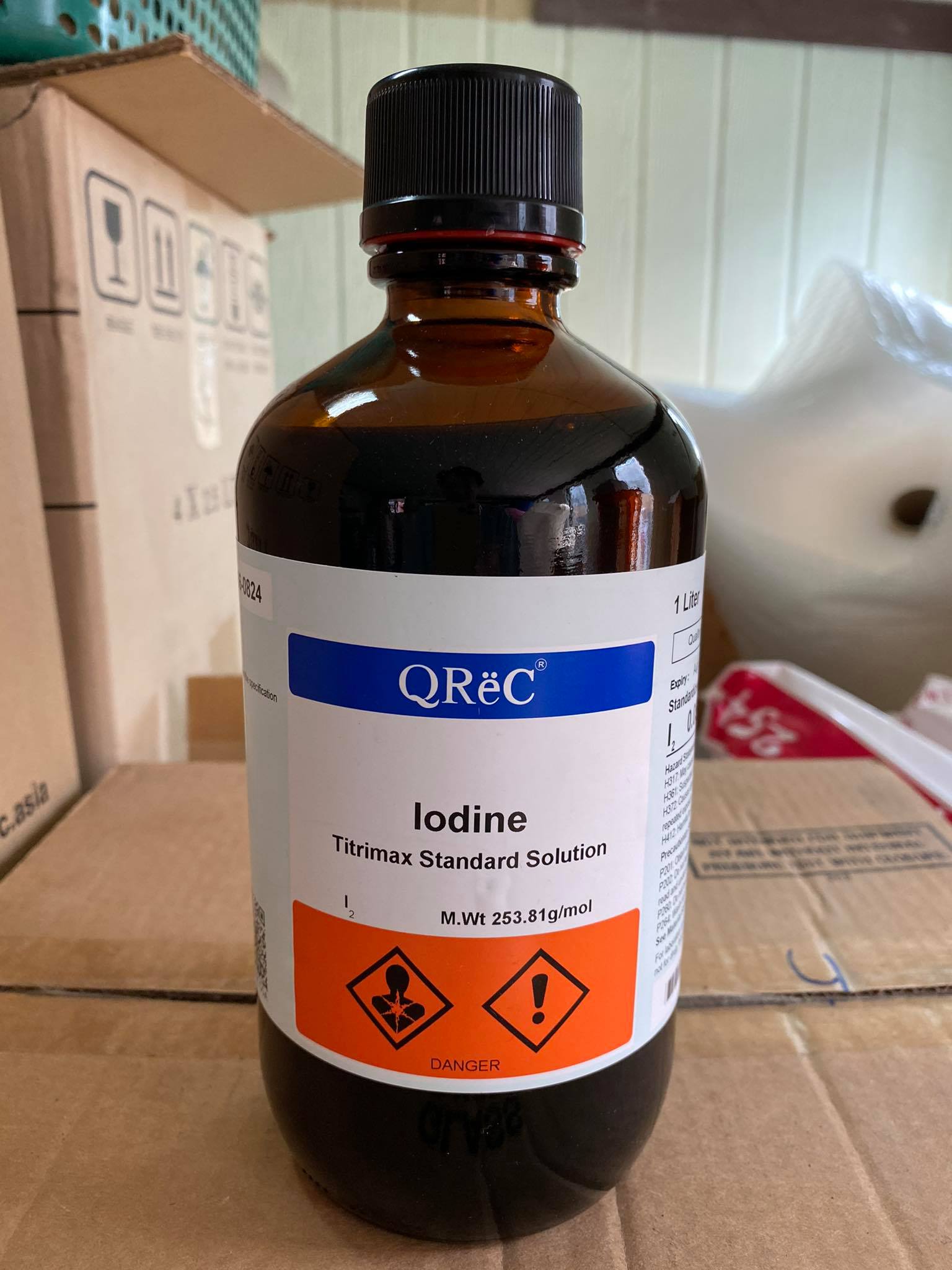iodine solution 0.1N (0.05 mol/l) (1 ลิตร/ขวด) ยี่ห้อ Qrec, Newzealand - แล็ป วัลเล่ย์ | สารเคมี ...
