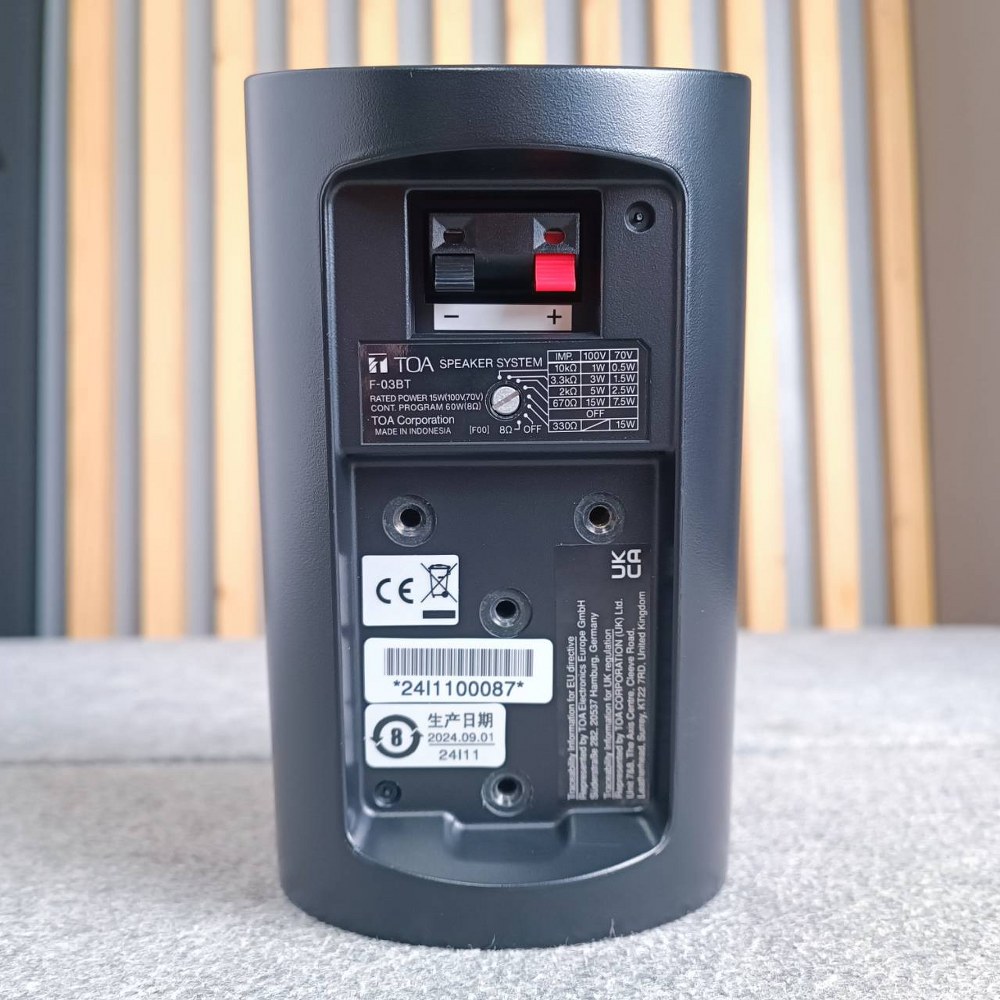 TOA F-03BT ตู้ลำโพงแขวน สีดำ พร้อมขาแขวน ลำโพงติดผนัง ขนาด 3.5 นิ้ว รองรับกำลังขับ 60 วัตต์ 8 ...