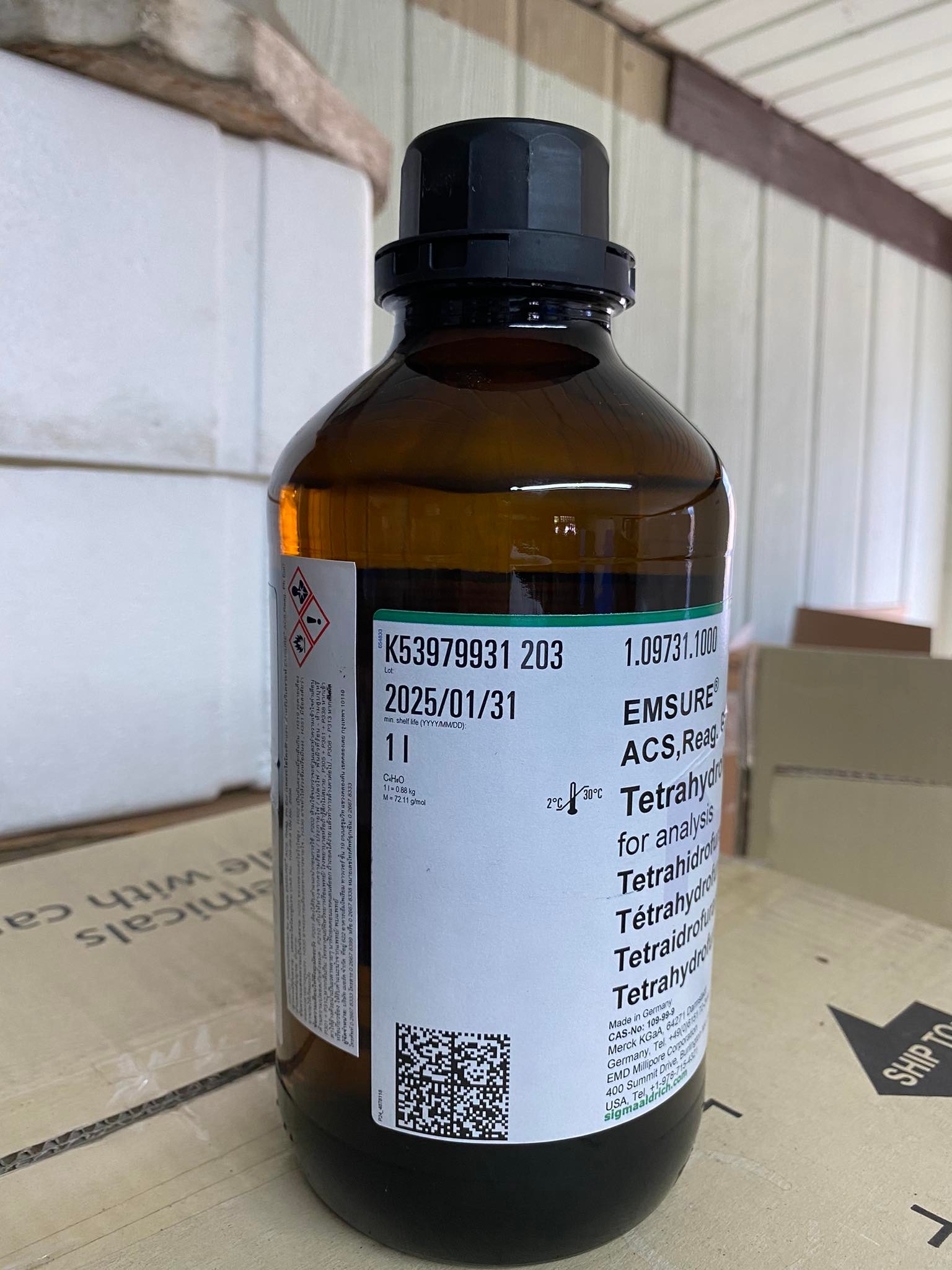 Tetrahydrofuran (1 ลิตร/ขวด) ยี่ห้อ Merck, Germany - แล็ป วัลเล่ย์ | จำหน่าย สารเคมี เครื่องแก้ว ...