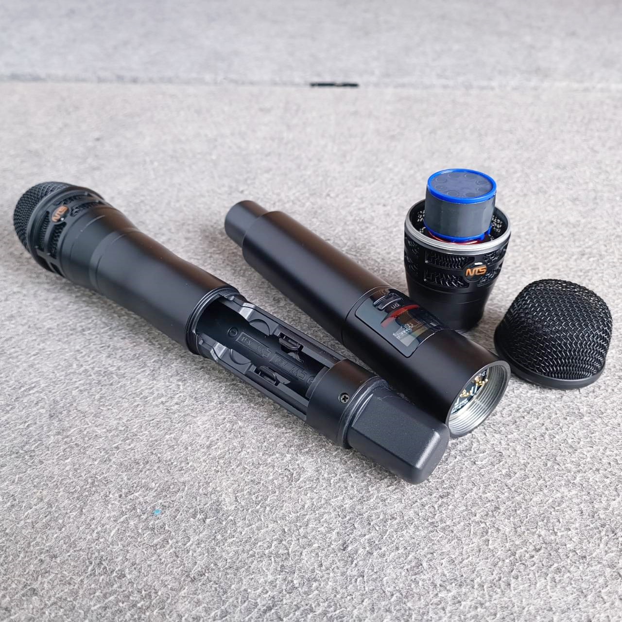 NTS UD-900 ไมค์ลอยคู่ true diversity แท้ ไมค์ลอยปรับความถี่ ไมโครโฟนไร้สาย เอ็นทีเอส UD 900 ...