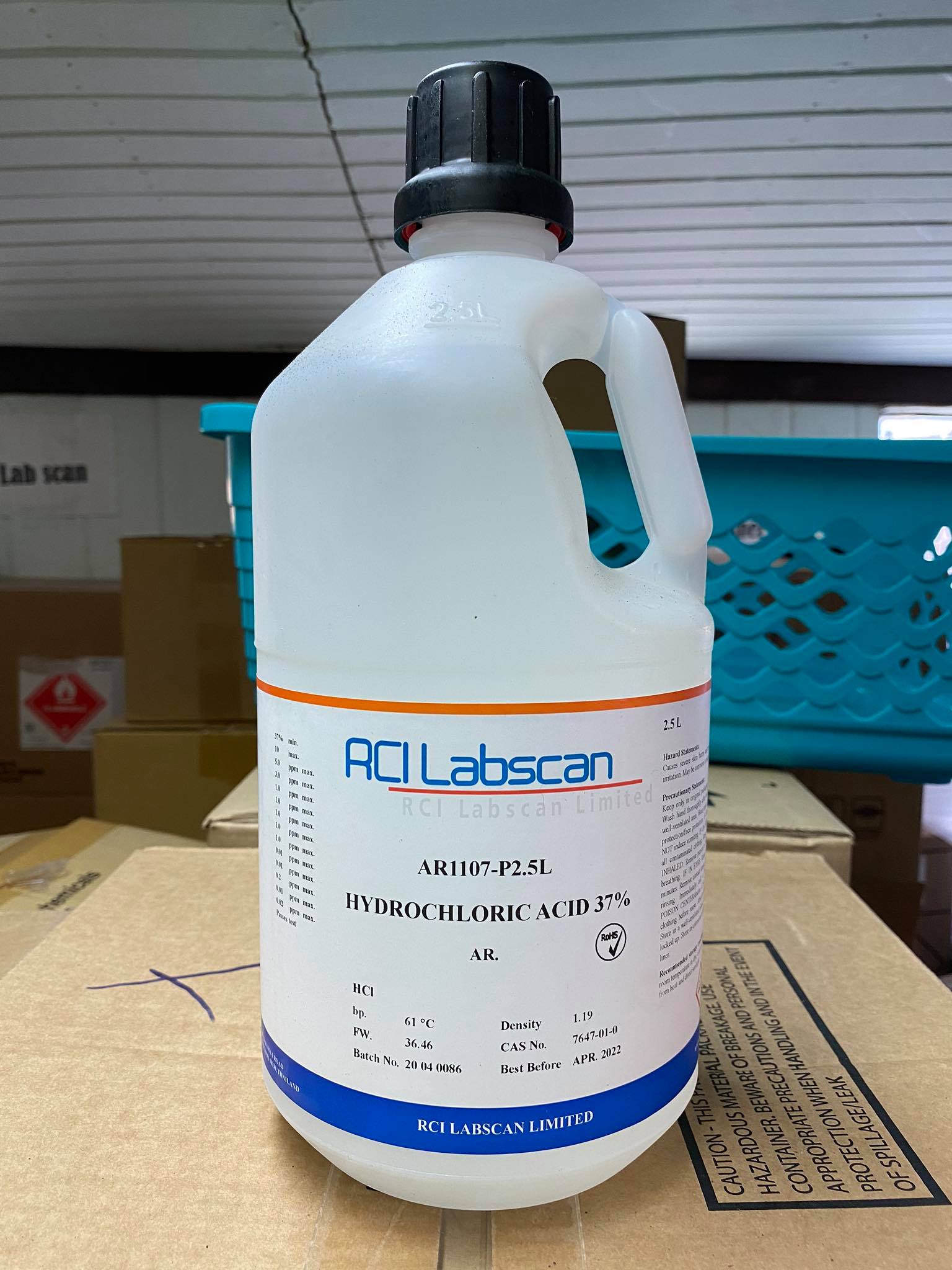 Hydrochloric acid 37% (ขวด PE) AR.grade (2.5 ลิตร/ขวด) ยี่ห้อ Labscan, ireland - แล็ป วัลเล่ย์ ...